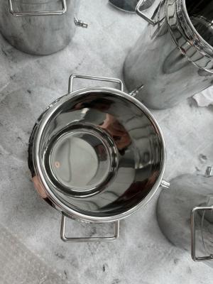 Chine Baril en acier inoxydable de qualité alimentaire, réservoir vertical de stockage de lait 5L à vendre