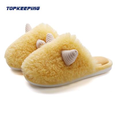 Cina Pantofola dell'interno della peluche adatta regolare delle signore con Midsole ammortizzatore in vendita