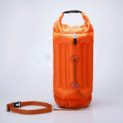 中国 開放水域Triathletesの、カヤックBea、サーファー スノーケリングするのための20L防水乾燥した袋、超軽量の水泳のブイおよび安全浮遊物 販売のため