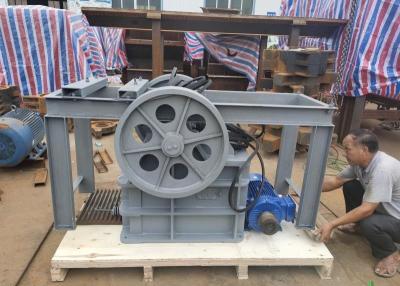 China 재료를 구축하는 광산업 용융제련을 위한 200T/H 조 크러셔 기계 for sale