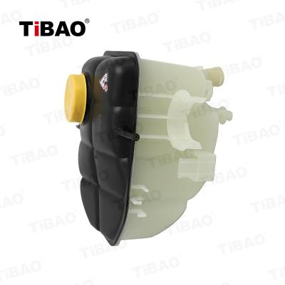 Cina Serbatoio di espansione automobilistico di flusso eccessivo, carro armato del refrigerante del radiatore A2035000049 2035000049 in vendita