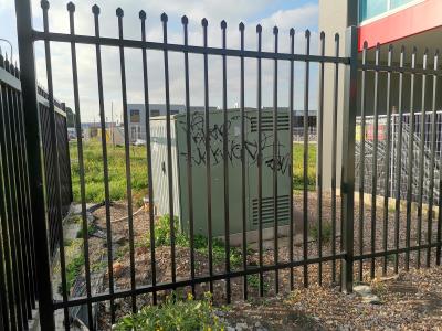 Black Iron Panels Steel Wall Fence Decorative Low Tubular Steel Fence for Villa