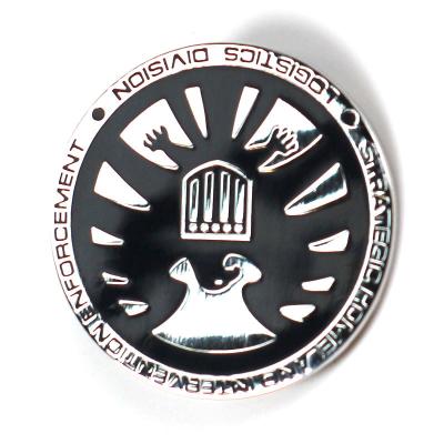 China Metal Coins Making Machine Inserting Round Button Badge Machine Custom Soft or Hard Enamel Lapel Pins for sale