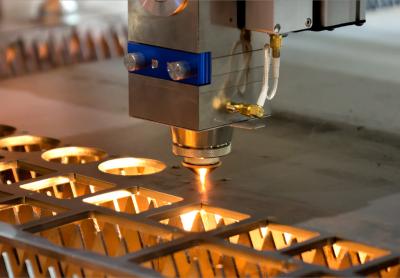 Cina Cypcut Cnc Metal Cutting Service Sheet Metal Customized Cnc Laser Cutting Services in vendita