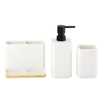 Chine Caddy de salle de bain en polyrésine blanche à base de sable avec dispensaire de savon certifié BSCI à vendre
