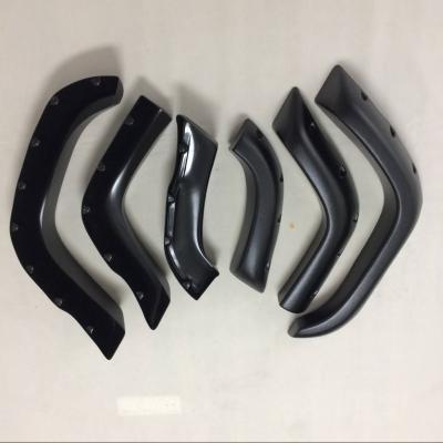 China Alargamentos pretos Textured do para-choque de Off Road para o estilo do bolso do jipe XJ para as rodas de proteção à venda