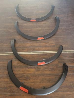China O arco da roda de Nissan Navara Np 300 2020+ 4x4 alarga-se PP 4PCS material à venda