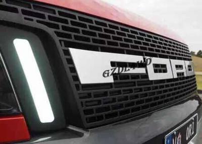 Cina Il LED guada il nero opaco degli accessori esteriori della griglia 4x4 della parte anteriore del guardia forestale T6 in vendita