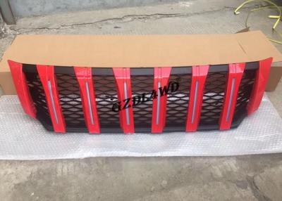 Cina La maglia anteriore rossa della griglia con il LED si accende per i corredi del corpo di Nissan NP300 4x4 in vendita