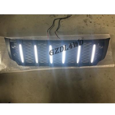 Cina 4x4 modificato con la maglia della griglia della parte anteriore del LED per Nissan Navara NP300 2015-2019 in vendita