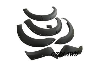 Cina Chiarori neri di plastica del cuscino ammortizzatore dell'arco della ruota dell'ABS dei ricambi auto per Ford Everest 2015-2016 in vendita