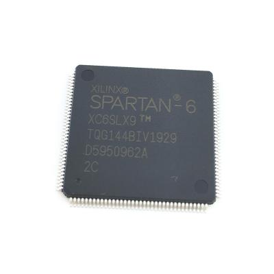 China XC6SLX9-2TQG144C Serie van de het Gebieds de Programmeerbare Poort van FPGA van de halfgeleiderkring Te koop