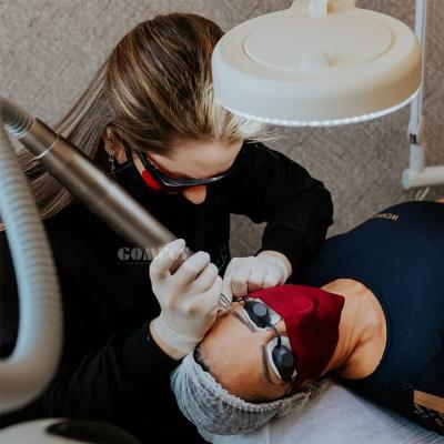 Cina La pelle della buccia del carbonio di rimozione del tatuaggio del ND Yag si preoccupa la macchina Q di Picolaser commutata in vendita