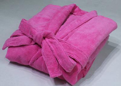 Cina Accappatoio lungo del poliestere di Microfiber, accappatoio rosa della ciniglia integrale in vendita