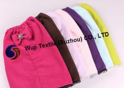 China Cor sólida 100% do envoltório de toalha da cabeça de Microfiber do poliéster dos bens com laço à venda
