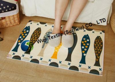 Cina La famiglia antiscorrimento del modello del pesce tappezza 50*80cm, tappeto del salone di Microfiber in vendita