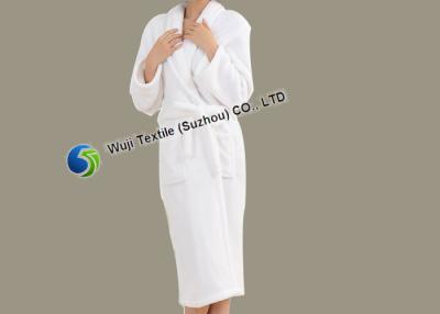 Cina Accappatoio 100% bianco del cotone di Microfiber di rossi carmini per le giovani donne in vendita