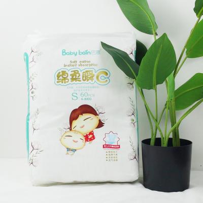 Cina Pannolini usa e getta OEM Pannolini per bambini ultra sottili Tirare su i pantaloni per pannolini in vendita