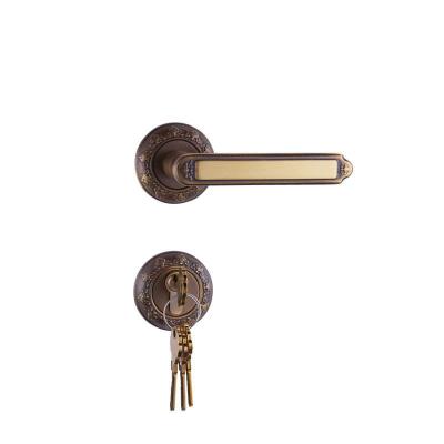 중국 High quality Home decor solid brass door lever handles 판매용