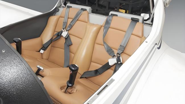 Diamond DA20 cockpit interior with avionics