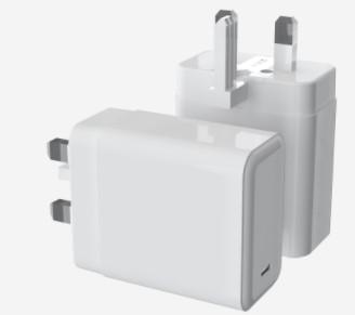 Китай Предохранение от 5V 3A перенапряжения заряжателя PD QC3.0 45W быстрое вывело наружу тип c Великобритания продается