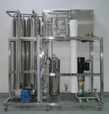 Chine Équipement pur de traitement de l'eau, machine de l'eau d'osmose d'inversion, chaîne de production d'eau potable à vendre