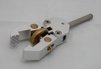 China Amostra universal de Toy Testing Machine For Clamping do calibre médio do torque à venda
