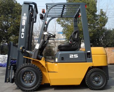 Китай Большинств надежный 3000kg дизель - приведенная в действие платформа грузоподъемника, Анти--вибрация/антиржавейное продается
