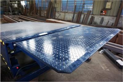 Cina piattaforma di accesso idraulica stazionaria 6ton per il carrello elevatore che scarica i carichi in vendita