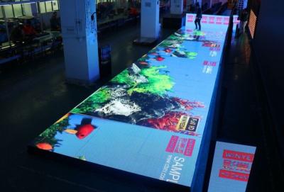 Cina Schermo interattivo all'aperto di Dance Floor illuminato P4.81 con il sistema di contatto del radar in vendita