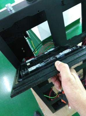 Cina La parete anteriore di servizio di manutenzione ha condotto la video dimensione 320*320mm del modulo di alta luminosità P10 del modulo dello schermo di visualizzazione in vendita