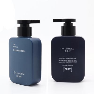 Cina La pompa vuota di plastica piana della lozione del quadrato imbottiglia densamente il contenitore 1-3mm dello sciampo 150ml in vendita