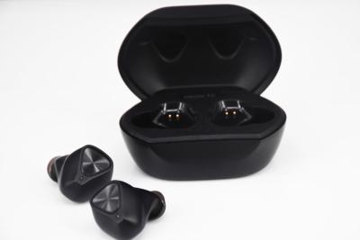 Cina Cuffia avricolare mani libere impermeabile Earbuds di Bluetooth 5,0 IPX7 TWS Bluetooth in vendita