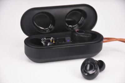 Cina Vera cuffia avricolare senza fili EarBuds delle cuffie delle cuffie di TWS Sweatproof Bluetooth per correre in vendita