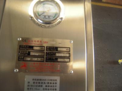 China Máquina neumática del homogeneizador de la leche de la bebida con el pistón 3 en venta