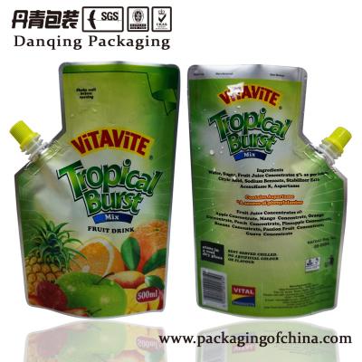 Cina Sacchetti metallizzati del succo di frutta di imballaggio flessibile del film con il cappuccio avvitato becco d'angolo in vendita