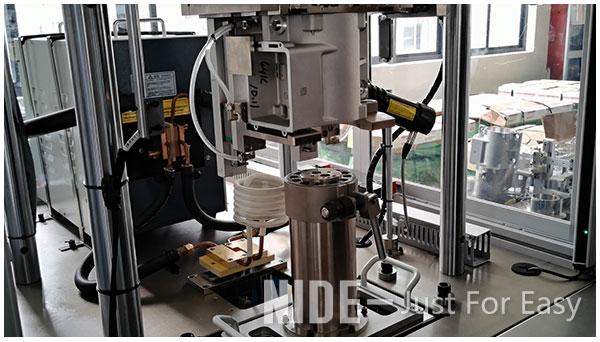 automatic hot-melt machine.jpg automatic hot-melt machine.jpg