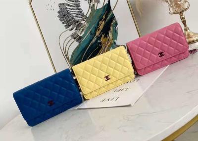 Cina Portafoglio di lusso propenso di marca della pelle bovina 19cm della spalla con la catena in vendita