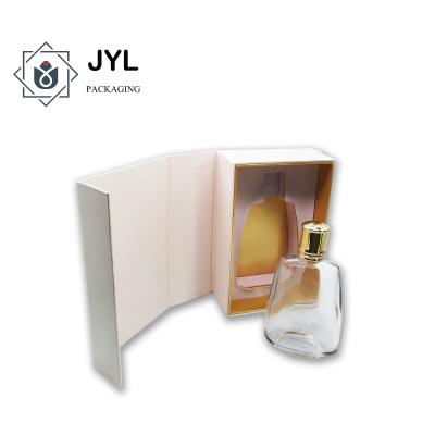 Κίνα White Handmade SGS Magnetic Folding Box Gift perfume Paper Packing προς πώληση