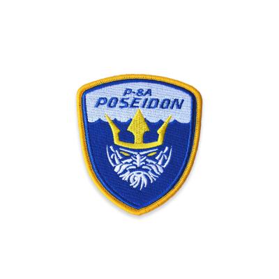 Китай Heat Transfer Embroidered Logo Patches Badge Self Adhesive For Jeans Jacket Bags продается