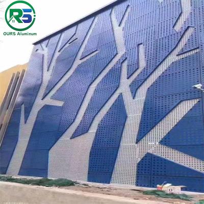 Chine Murs intérieurs ignifuges Panneaux de nid d'abeille en aluminium 4x8 Carreaux architecturaux en aluminium Tegular à vendre