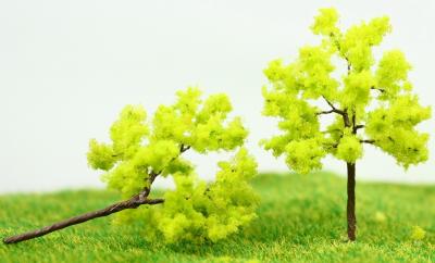 Cina Personalizzati in miniatura alberi modello giallo verde Avenue filo metallico dell'albero 5 cm in vendita