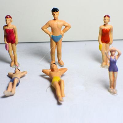 Cina Figura di nuoto dipinta gente architettonica della gente scenica del modello di scala per la disposizione SP50-6 4.0cm del modello di paesaggio in vendita