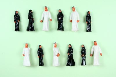 Cina figure architettoniche dipinte 100pcs della gente del modello di scala, arabi della scala OO (1 - 75) del passeggero del treno 2.8cm AP75-6 in vendita