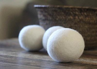 Chine Blanchisserie à la maison nettoyant les boules biodégradables de feutre de laine de 8cm à vendre