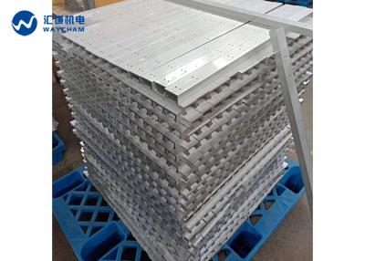 Cina Parti di alluminio di CNC della metropolitana quadrata di alluminio T5 6063 per la macchina per cucire in vendita
