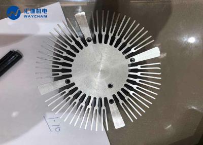 Cina progettazione multipla dell'aletta del dissipatore di calore di alluminio espelsa amplificatore audio 200W in vendita