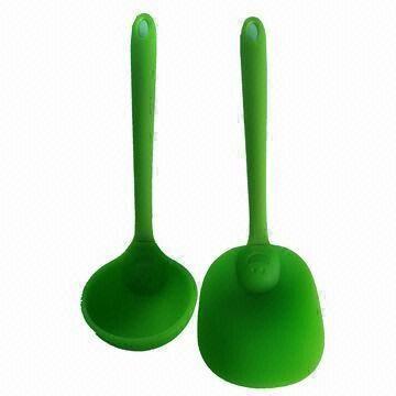Cina Articoli leggeri verdi della cucina del silicone, silicone dei bambini che cucina cucchiaio in vendita