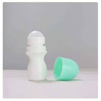 중국 빈 50cc 눈 롤러 병 플라스틱 립 글러스 롤러 병 판매용