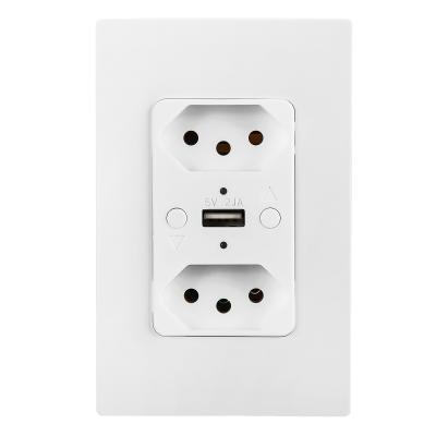 China Multi Functional Brazilian Plug Sockets 50Hz / 60Hz Smart Wifi Sockets With USB Charging for sale